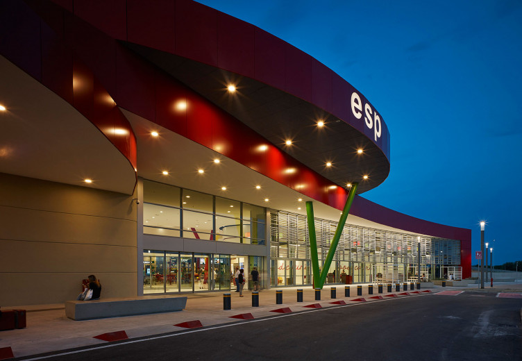 Centro Commerciale ESP | Area-17 Architecture and Interiors