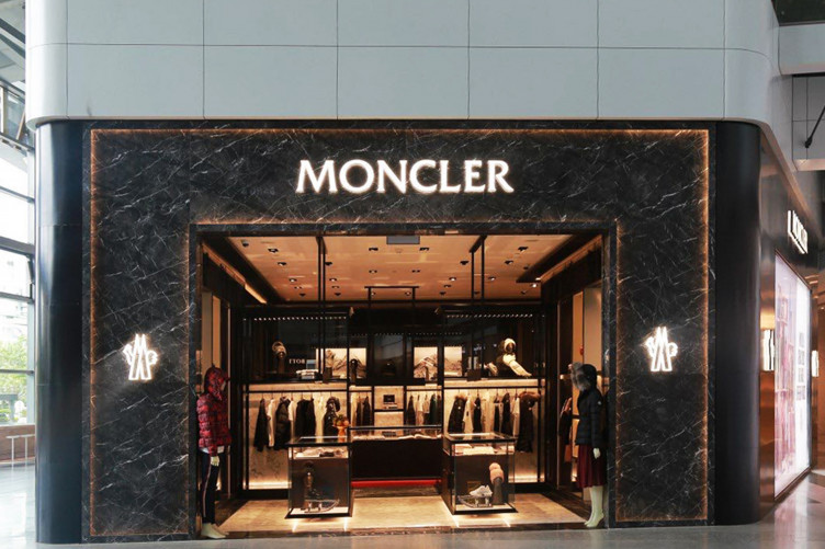 Moncler Store | Area-17 Architecture and Interiors
